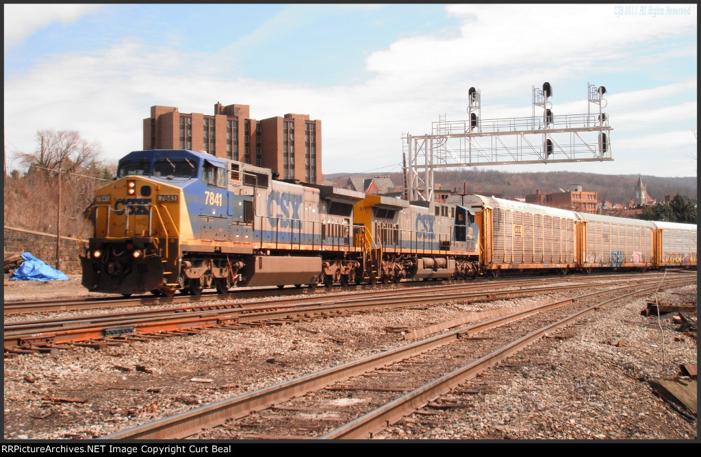 CSX 7841 and 371